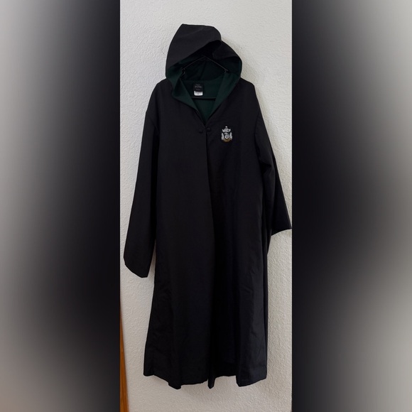 Universal Studio | Other | The Wizarding World Harry Potter Robe ...